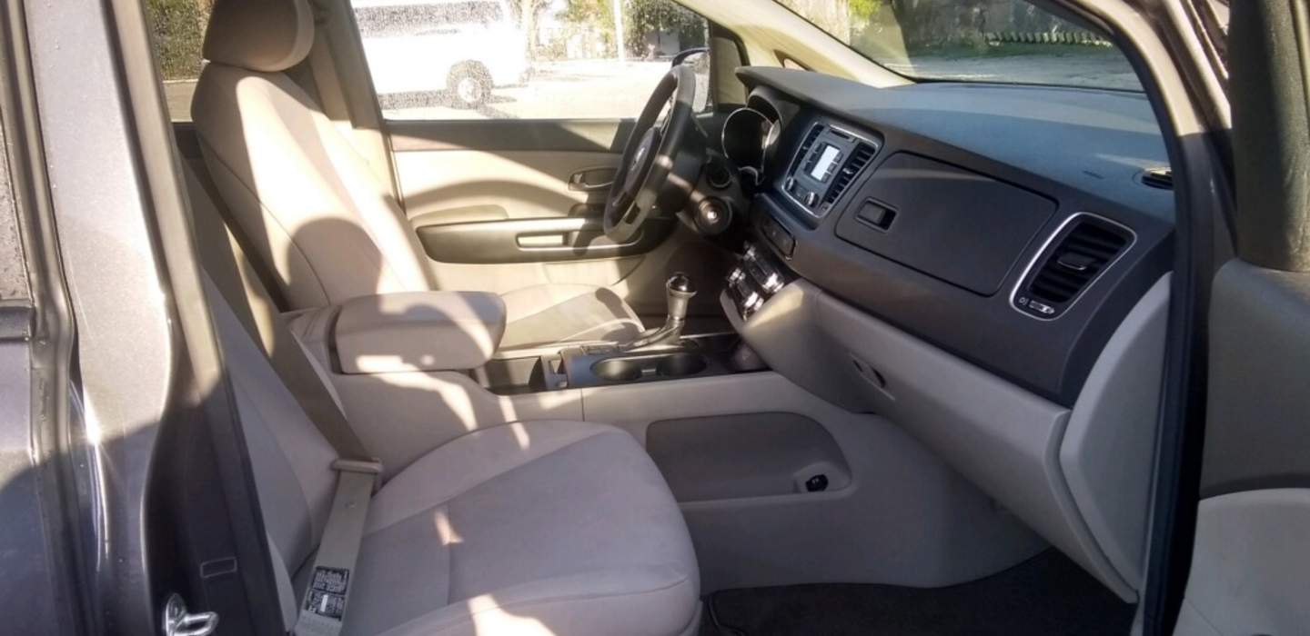 7-Passenger Minivans | For Rental